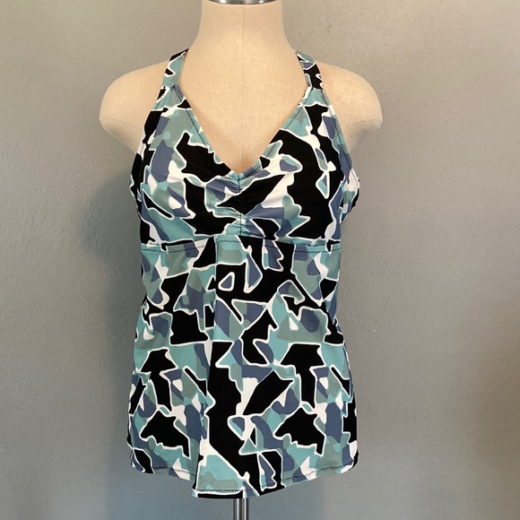 Raisins | Swim | Raisins Curve Camouflage Tankini Top | Poshmark